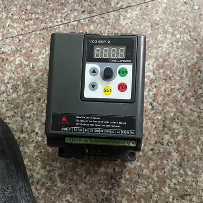 鑫盛达变频器XSD3502.2G32.2kw拆机一台，议价商品