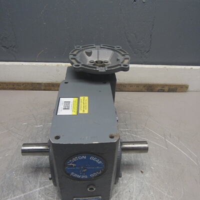 波士顿齿轮FWC726600KB5H1速度降低器60010.25HP2000IN.LB全新SUR