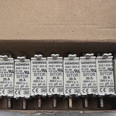 Siemens 3NE18030 Sitor 690 VAC Halbleiter Fuse Link x9pc