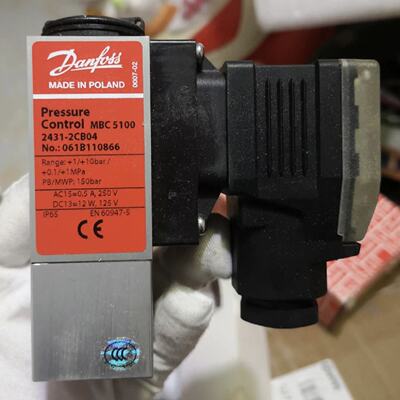 迅Danfoss丹佛斯MBC5100压力开关压力控制器24312CB04061B110866