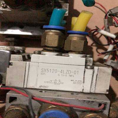 电磁阀 SY5120-4LZD-01   22个~询价
