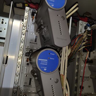 议价Hywell CcPcf901 Control Firewall Module Has Normal Funct