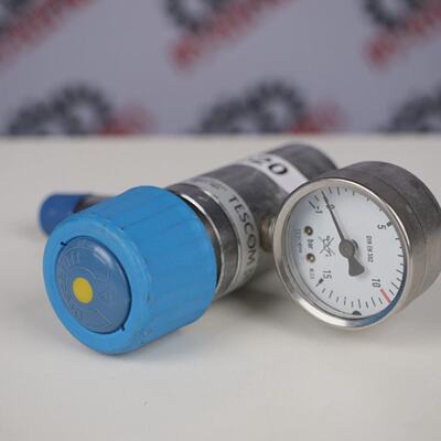TESCOM D43373AR04F3 AZUL NR 220 REGULADOR DE PRESIN  6 meses