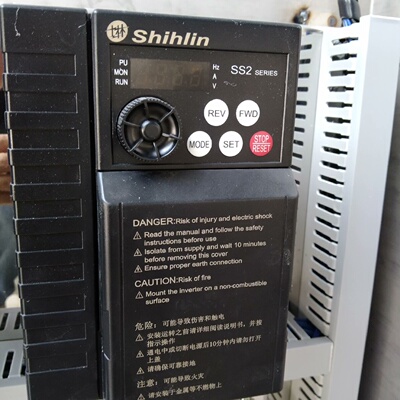 （请询价）士林变频器3.71.5..0.753个有意来聊成色充新