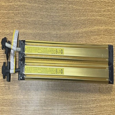 OMRONF3SJ-A0445P30-D&F3SJ-A0445P30-LLIGHTCURTAINEMITTE