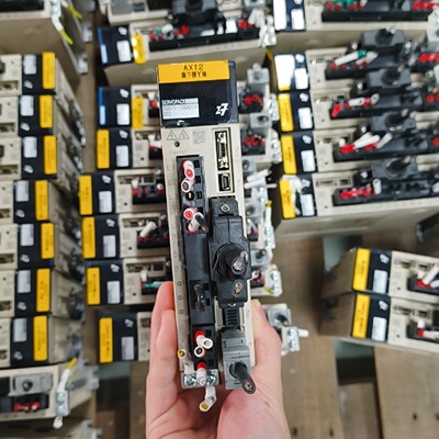 议价Yaskawa Servo Drive Sgd7s1R6a00a002 Normal Disassembly适
