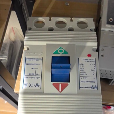 天水二一三塑壳断路器型号GSM1400L330040-议价
