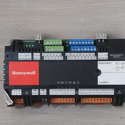 Honeywell CPORL4 Room Controller RL4 6AO10UI4 Relays4 Triacs