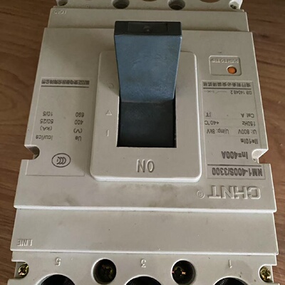 正泰塑壳断路器3P开关NM1400S330040议价
