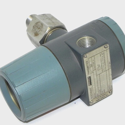 NEW FOXBORO 841GMEIC ELECTRONIC TRANSMITTER REF NO. 89N34927