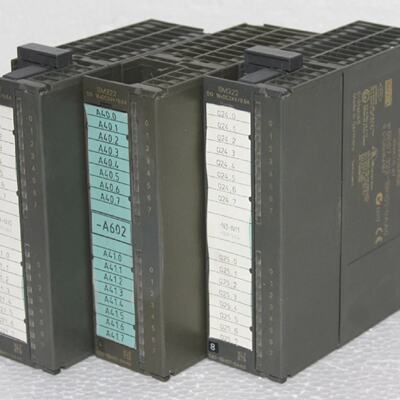 Lot of 3 Siemens 6ES7 3221BH010AA0 SIMATIC S7300 Digital Out