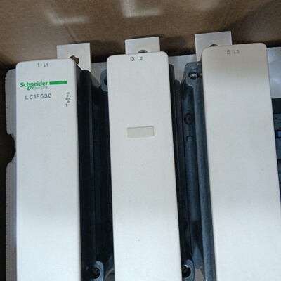 交流接触器LC1F630-询
