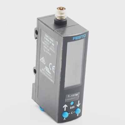 Festo SDE3D10ZBHQ42PM8 540211 24VDC Drucksensor unused