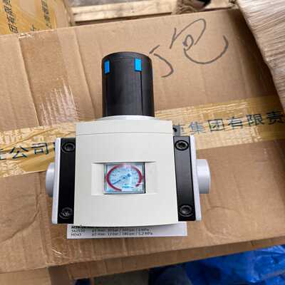 询价拍~断路器IC65N C 2A/3P，IC65H C 16