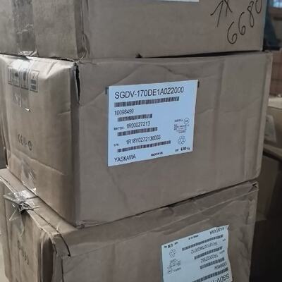 议价安川高压伺服驱动器SGDV-170DE1A022000正品，英国制造通用，