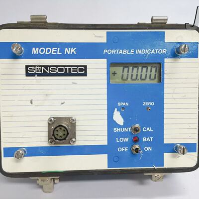 R2 SENSOTEC MODEL NK PORTABLE INDICATOR 060315501
