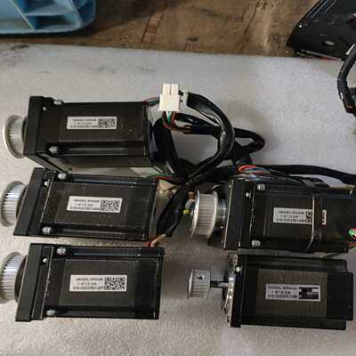 询价件雷赛步进电机MOOEL57HS09-A电机，实