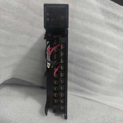 GE模块IC693MDL940H实物图，缺少一个盖板，功能--议价商品