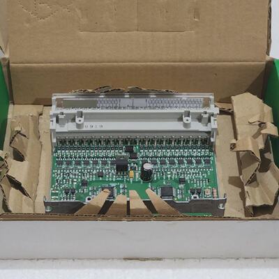 Schneider Electric TSXDEZ32D2 TSX Micro 32I Diskrete Eingang