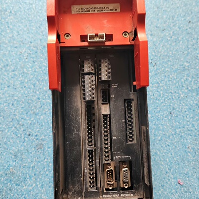 MDV60A0220503400变频器控制器实照议价