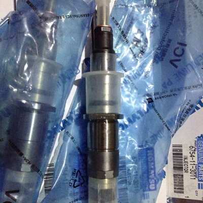 6156-11-3300 Excavator Engine Fuel Injector Pc400-7 6D125 Fu