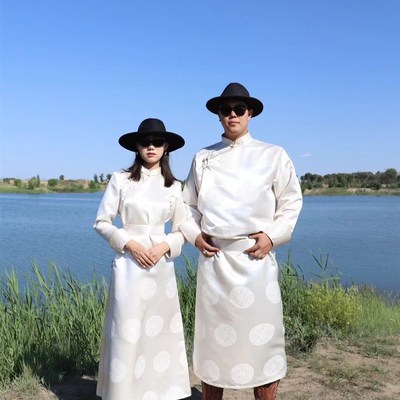 蒙古袍男蒙古袍女新o款情侣男女款缎面拍照演出日常传统蒙古袍服