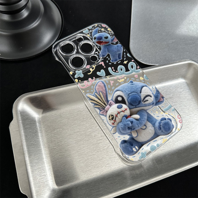 VIVOX300史迪仔玩偶适用iPhone16高级感一加15可爱硬14plus手机壳带支架苹果17无边框13ProMax超薄卡通12透明