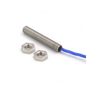 现货原装Baumer 堡盟 IFRM 08P17/013916 电感式接近开关