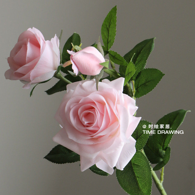 北欧保湿三头玫瑰花假花彷真花摆设客厅餐桌卧室装饰摆饰永生花束