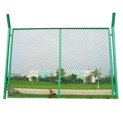 护栏网铁丝网港口保税区护栏网菱形钢板斜水库鱼塘隔离围栏网厂家