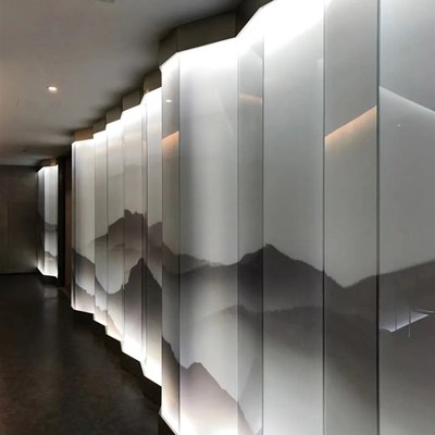 定做超白隔断玄关屏风夹胶艺术玻璃夹丝钢化夹画夹娟工艺连绵山水