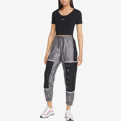Nike耐克正品Sports wear Essential女款修身短袖T恤CU5174-010