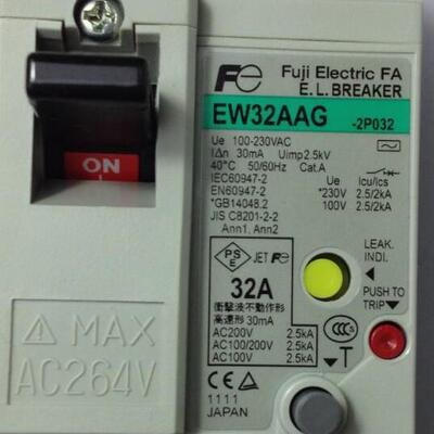 E5ODY0AA2P0A40A5漏电断路器EG2AAG2P5A10A15A20A2A