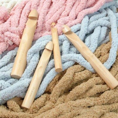 1 Pair Crochet Hooks for Crocheting Project Ergonomical