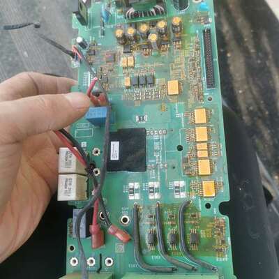 议价施耐德ATV610U07N4变频器ATV610  0.75K