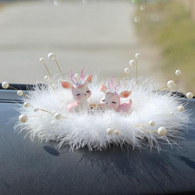 网红高档车内摆件一路平安小鹿个性汽车中控台车载装饰用品车饰品