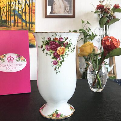 现货 礼盒装 Royal Albert乡村玫瑰老镇玫瑰欧式骨瓷桌面骨瓷花瓶