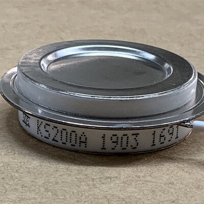 KS200A 1600V 1400V 1200V 双向可控硅/双向晶闸管 Y24KSEOA 凹型