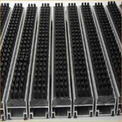 砖机板/工业条毛刷/PVC/P条刷耐高温耐磨RVM条木刷尼P龙丝条刷除