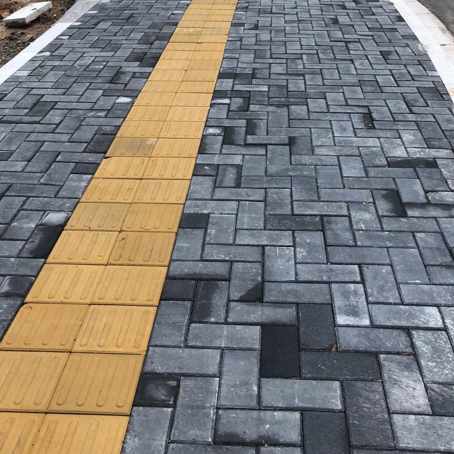 人行道盲道板盲道砖 盲点砖 道路盲人道砖交通设施盲道砖透水砖
