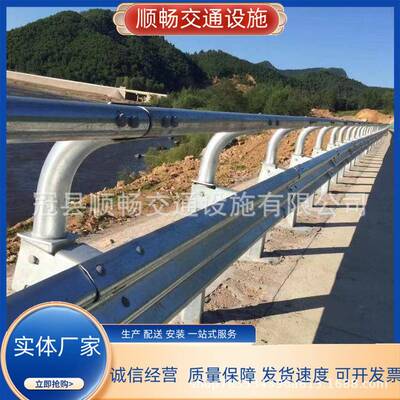 镀锌喷塑6029绿色方管立柱三波上段立柱102上端立柱横梁弯头