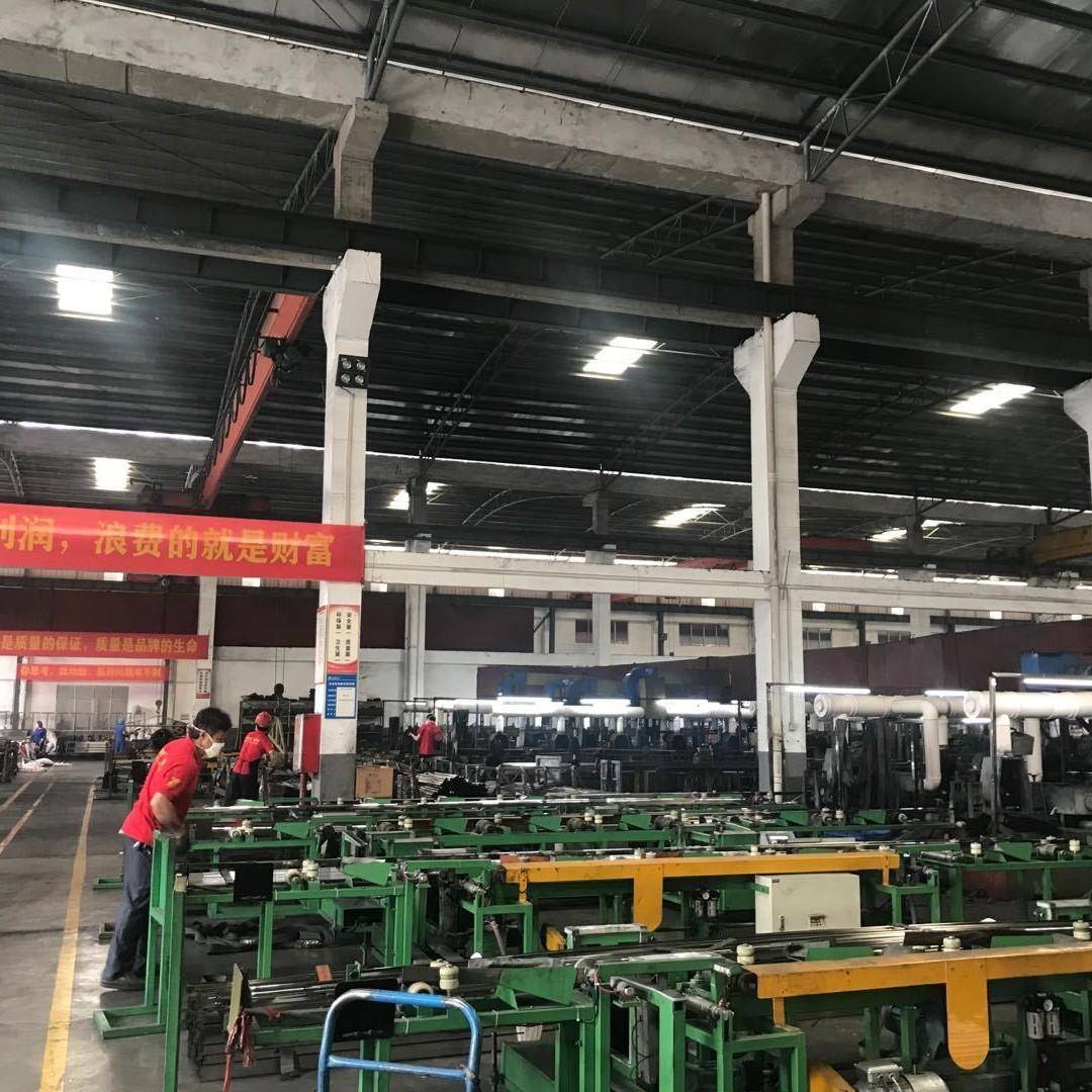 304不钢旋楼梯扶手家装立柱艺锈楼阁楼梯扶手圆管HAE护栏转立铁柱