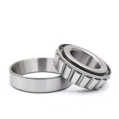 ZWZ瓦房店圆锥滚子轴承30320 30321 30322 30324 30326 30328