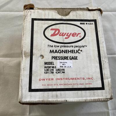 询价美国Dwyer德威尔2000-100PA W51J微压差传感变送器数显压差计