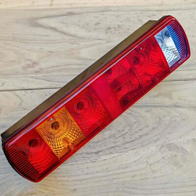 适配解放J6P后尾灯JH6总成J7天V新悍V威J6M电子LED原车灯泡460500