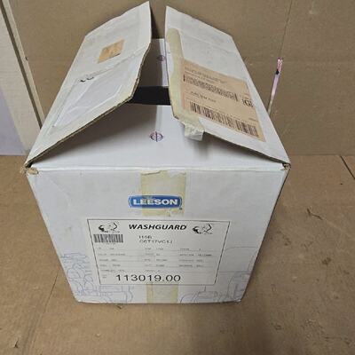 LEESON WASHGUARD MOTOR113019.00 34 HP1725 RPMNEW IN BOX MAKE