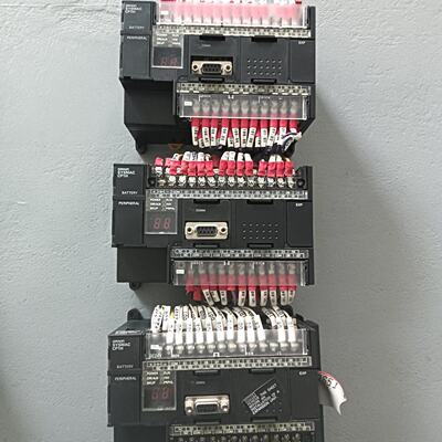 欧姆龙PLCCP1HX40DTD拆机件成色还可以议价