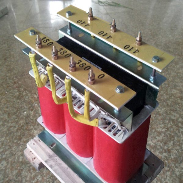 32KVA/W三相四线变压器380V变220V隔离变压器订做各种变压器