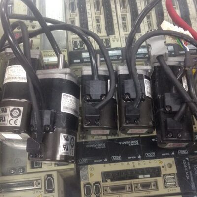 R7M-A10030-S1少量现货成色好功能包好