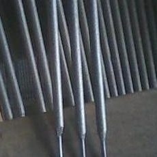 机械维修专用耐高温耐磨堆焊D50焊条抗裂性 D50耐磨电焊条